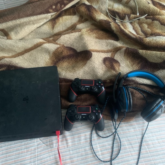 Video Games & Consoles | Hello Im Selling My Ps4 Slim As I No Longer ...